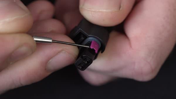 How To Remove Wire Pins From Push-In Automotive Connector ...